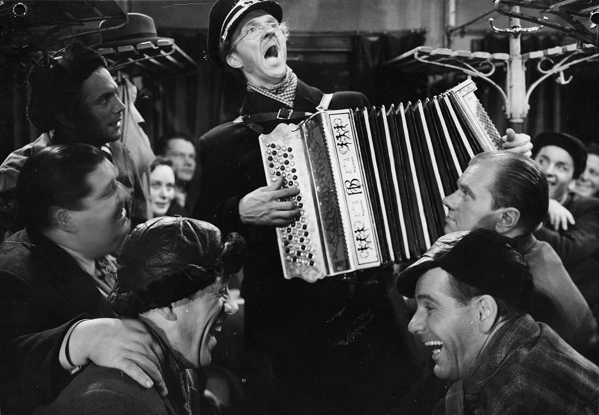 Suomi Filmi Sing Along | Rokumentti